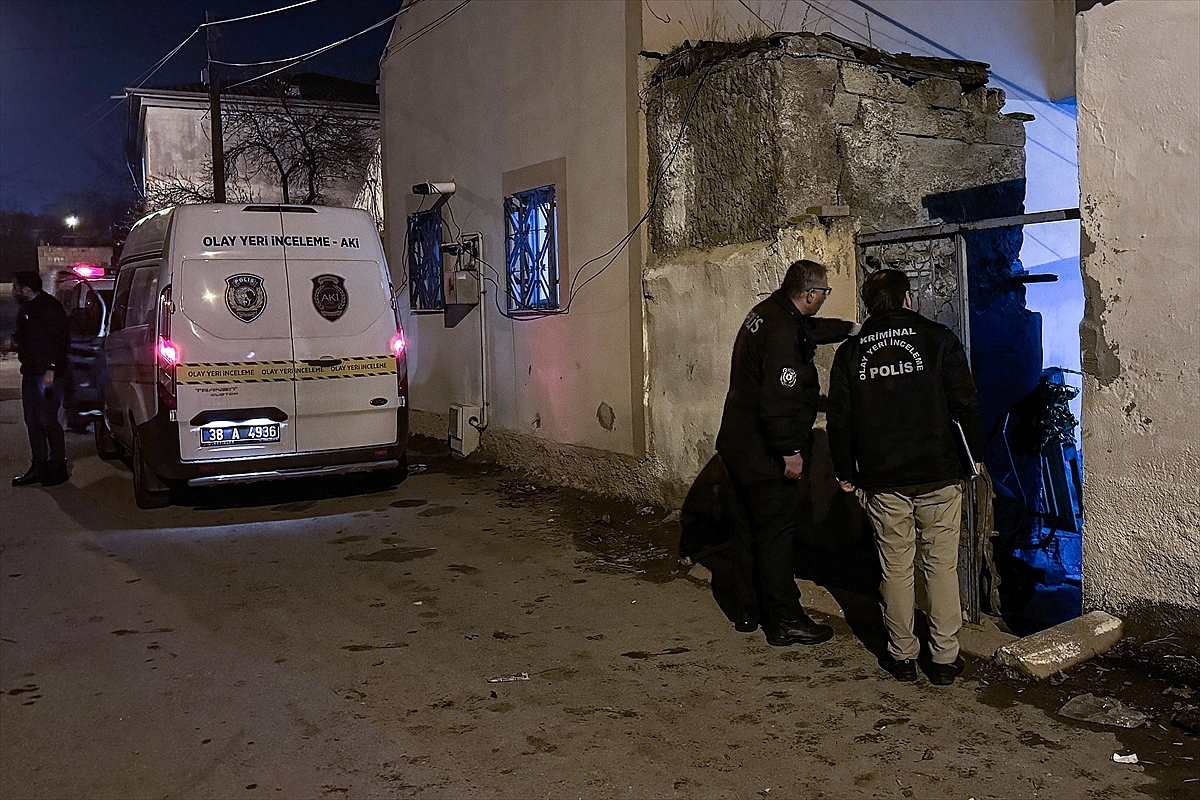 Bir kişi birlikte yaşadığı kadını av tüfeğiyle yaraladı - BÖLGE ... Bir kişi birlikte yaşadığı kadını av tüfeğiyle yaraladı - BÖLGE ...